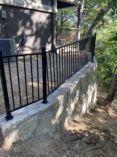 New Milsap Stone Retaining Wall at Condo in Arlington Texas